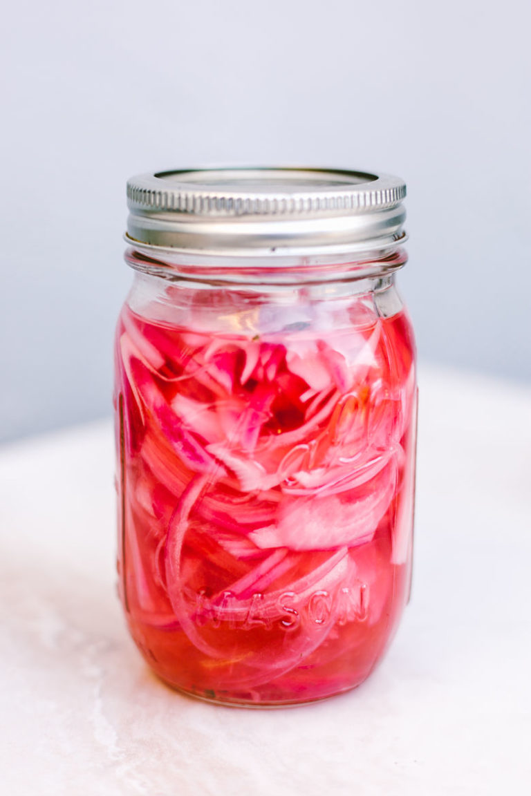 Easy Weekday Tangy Pickled Red Onions ⋆ Sweet & Masālā