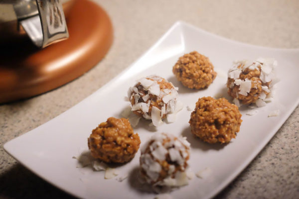 Easy 6 Ingredient Peanut Butter Fit Balls ⋆ Sweet & Masālā